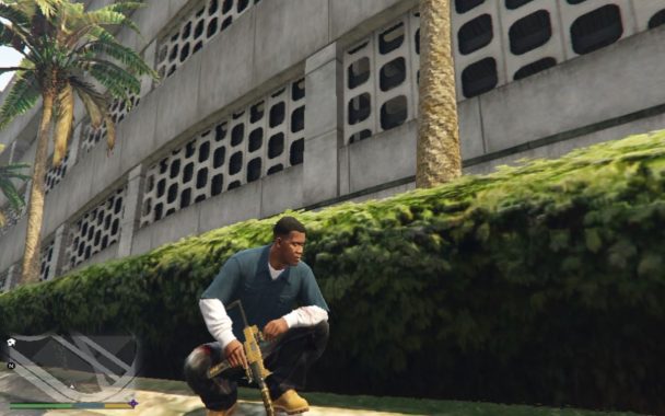 How to Duck in GTA 5 PS4
